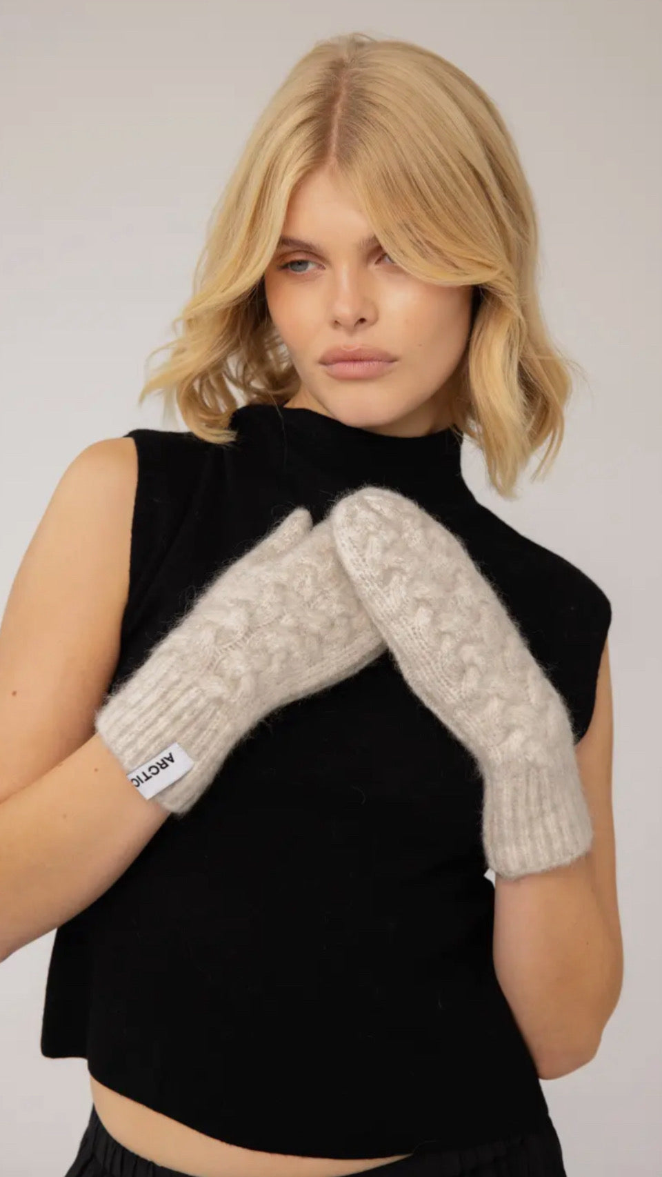 Mohair Mittens - Arctic White – Daisy Hardcastle UK